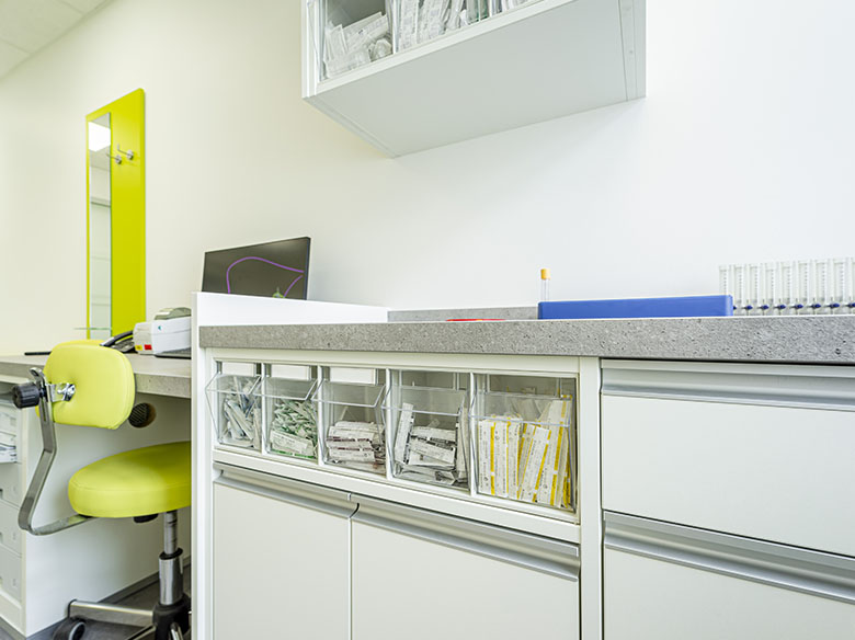 Dr. med. H. Grobe und T. Kessel - Referenzen - Wiemer Einrichtungen